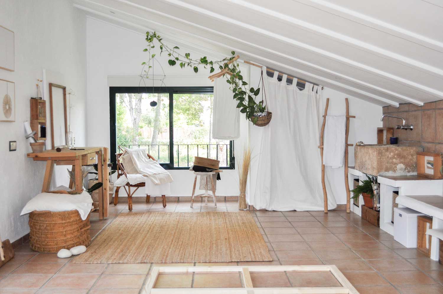 MARÍA ESCRIBANO - Shop Your Space